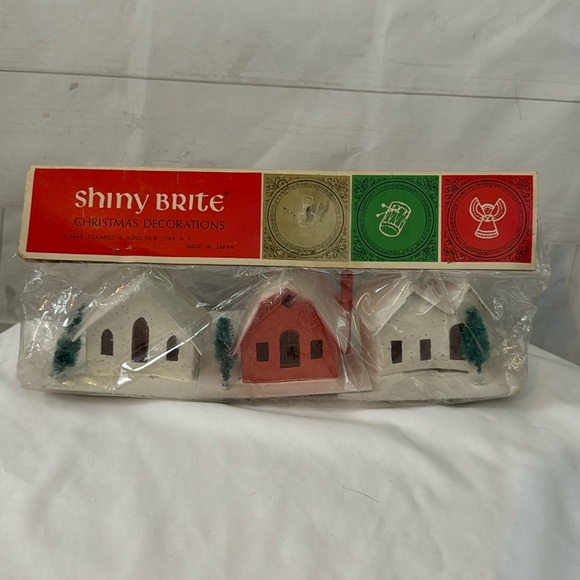 Shiny Brite | Holiday | Vintage Shiny Brite Christmas Decorations Putz ...
